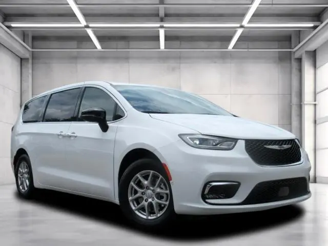 2025 Chrysler Pacifica L – Max Autos inc